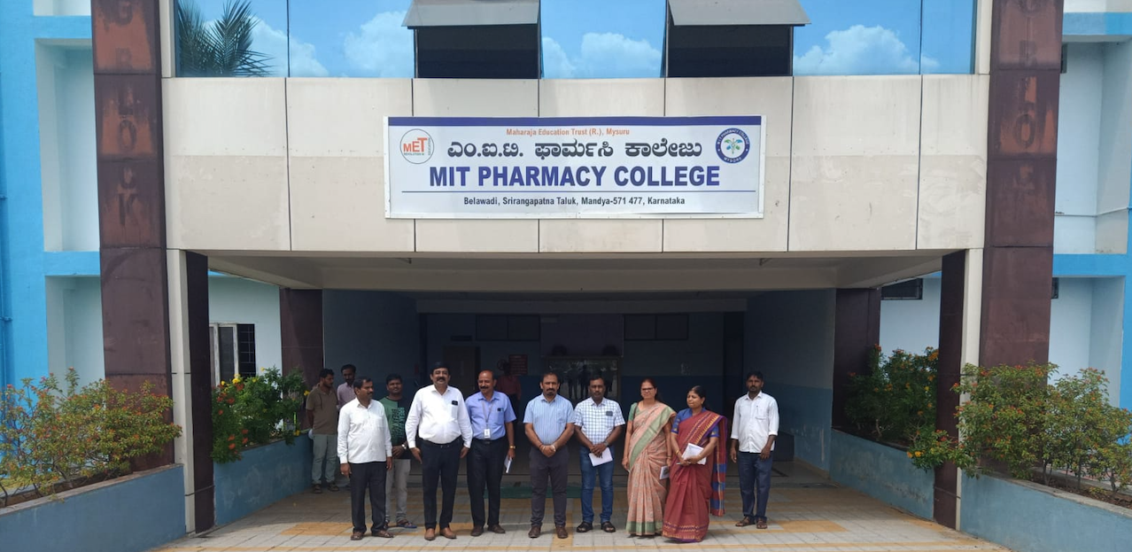 About Us | MIT Pharmacy College